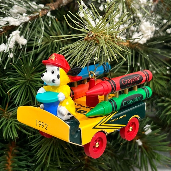 Hallmark | Holiday | 425 Hallmark Keepsake 992 Crayola Crayons Bright ...